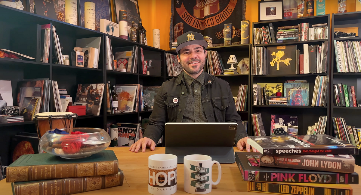 AlexがSubstackに登場 - それってどういうこと？！ – HTR Store